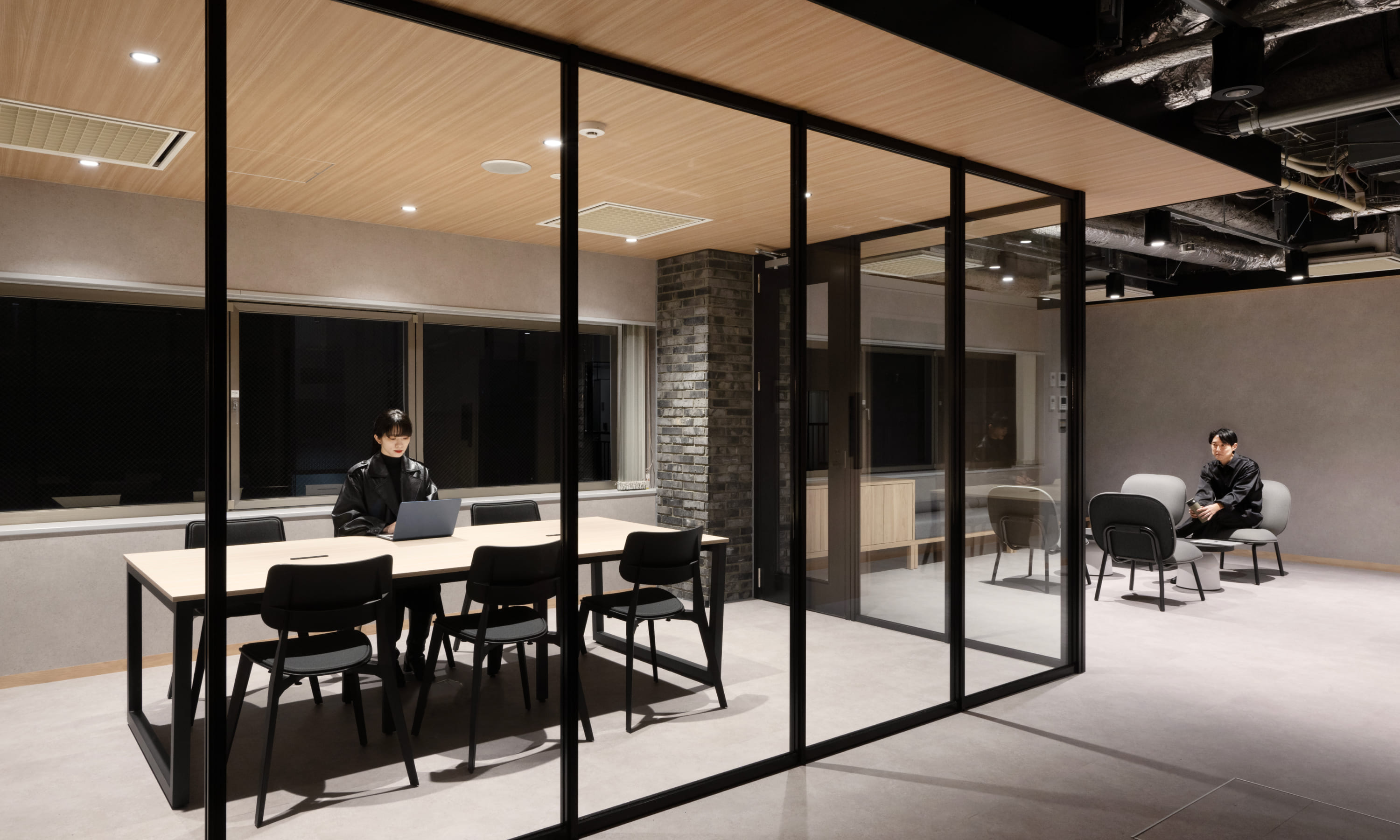 洗礼された空間にマッチするインテリア | 株式会社ソーシャルインテリア